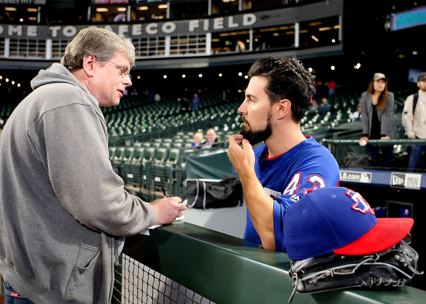 Former local players Barnette and Kela converged in Texas Rangers ...